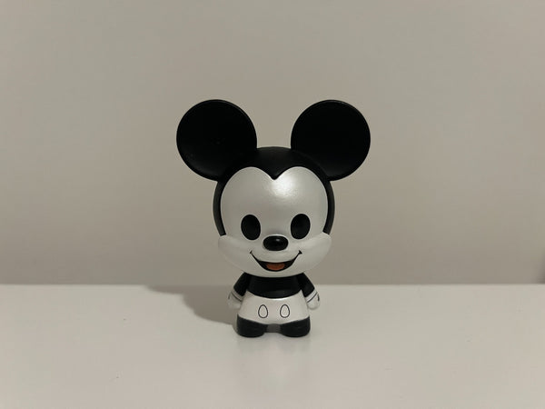 Mickey Mouse (Chaser) - Disney Mickey and Friends by Miniso - Mindzai ...